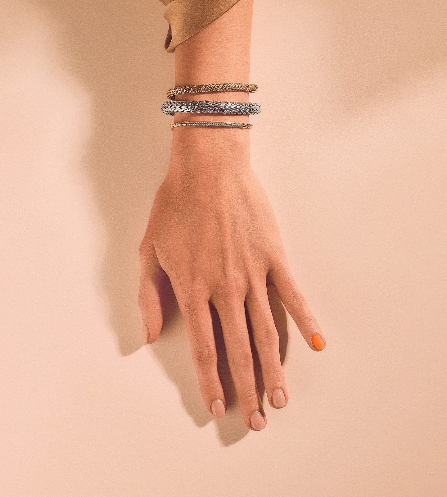 Craft Your Summer Stack – John Hardy